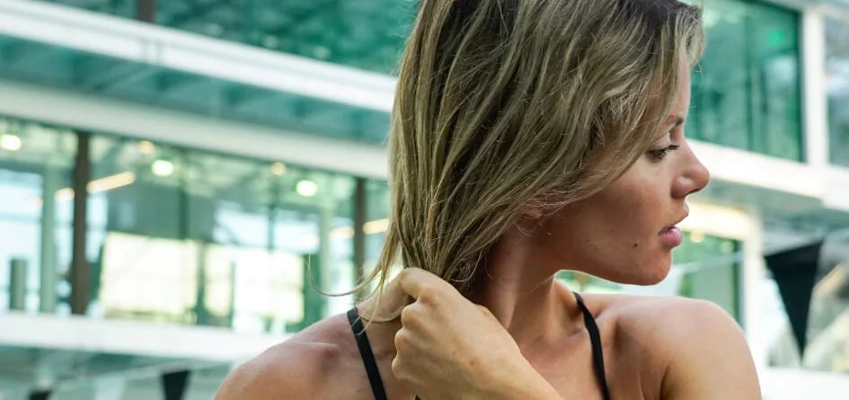 How to Treat Dry Hair From Chlorine Damage - TRIHARD